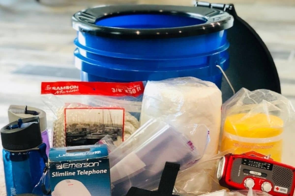 Simple 72-hour kit schedule to help you actually finish